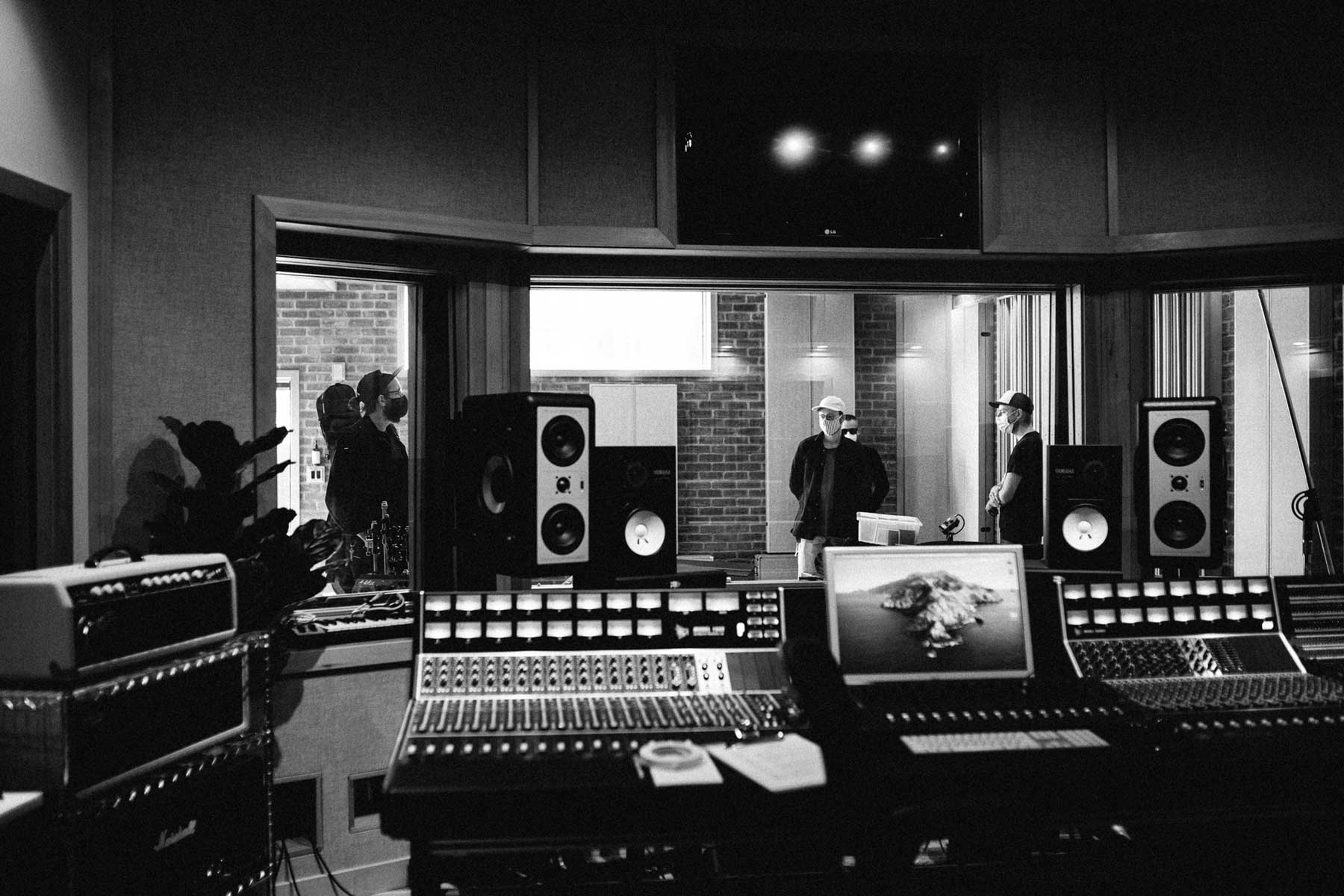 2020Y09M30-Field-Guide-Monarch-Studios-Vancouver-BC-002 - Monarch Studios